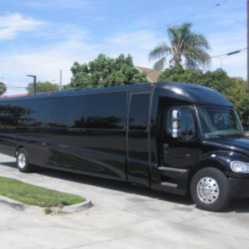 Executive Bus - Ballantyne Limousine
